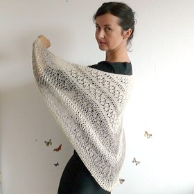 Icelandic shawl from the Cathare people – Icelandic Knitter – Hélène ...