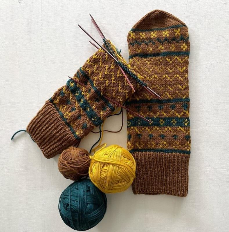 Icelandic mittens: 25 traditional patterns made new – Icelandic Knitter ...