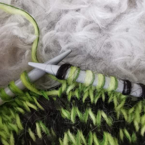 Tutorial: Ladder back Jacquard – Icelandic Knitter – Hélène Magnússon