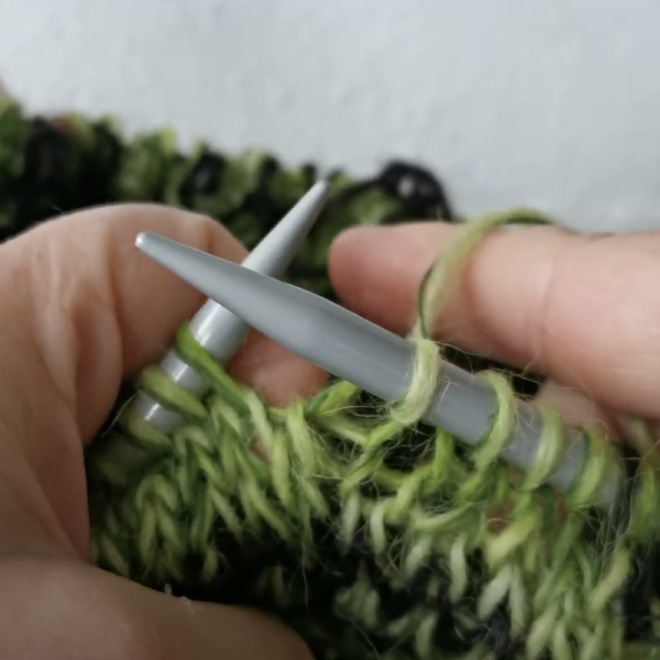 Tutorial: Ladder back Jacquard – Icelandic Knitter – Hélène Magnússon